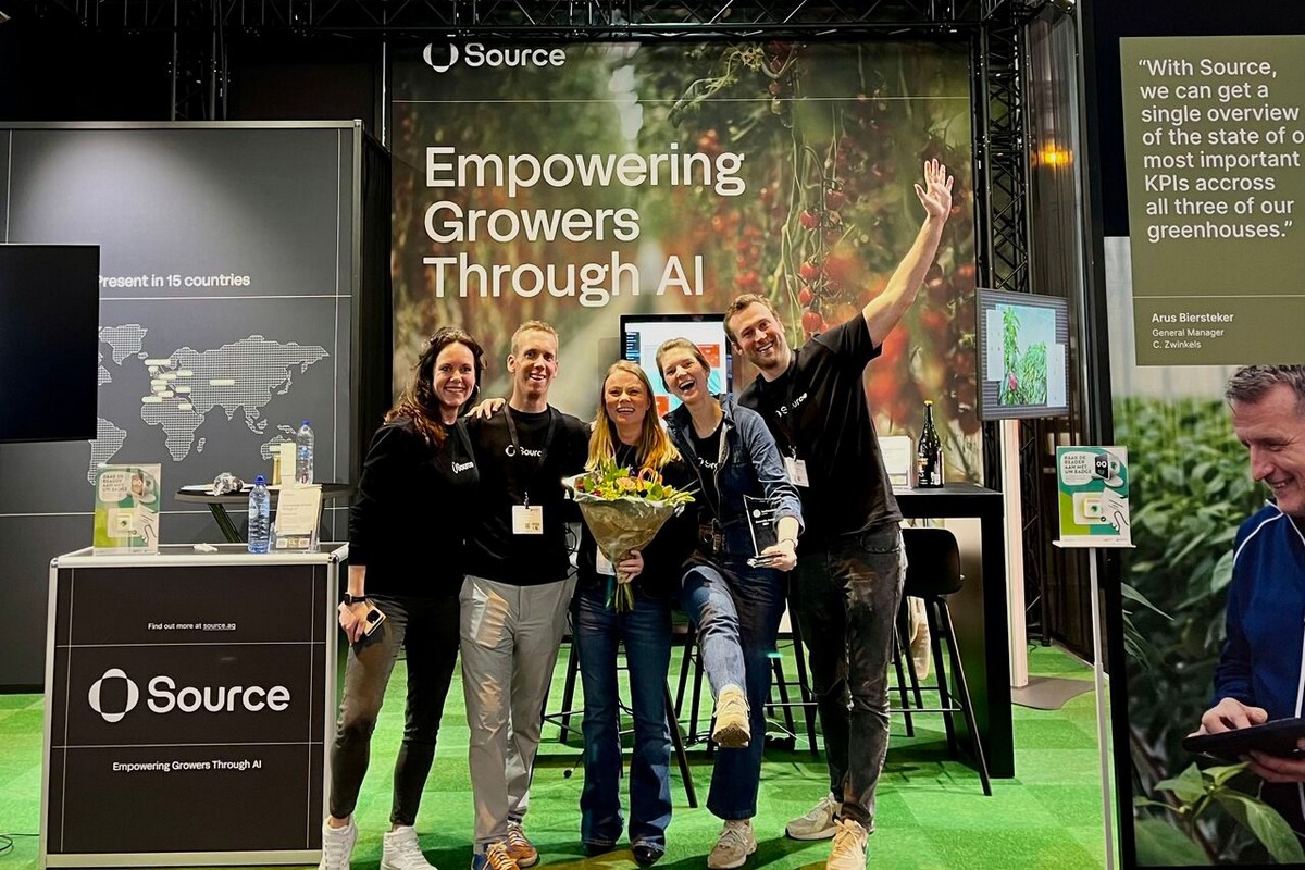 Champagne as Source.ag celebrates fifth birthday