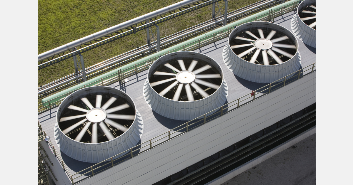 Engine-driven vs. electric chillers: which is best for your cooling needs?